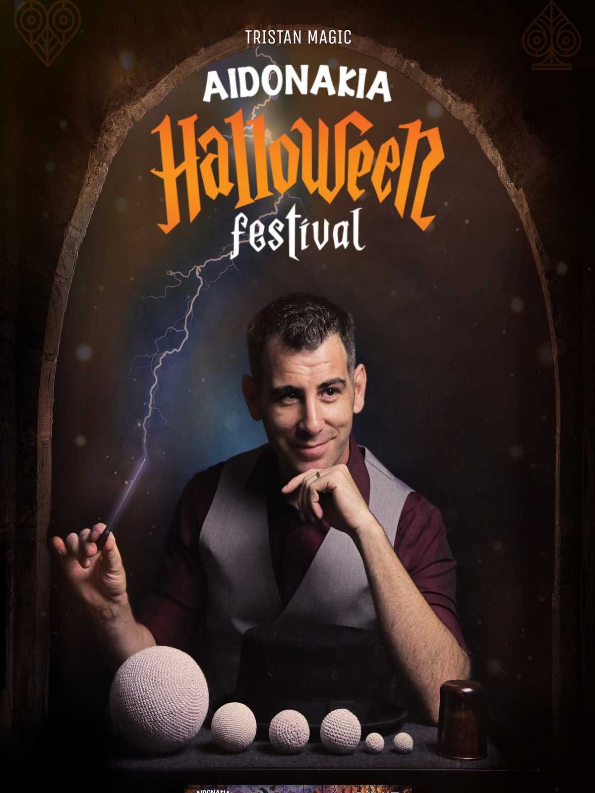 Magician Tristan at the Aidonakia Halloween Festival! – Tristan